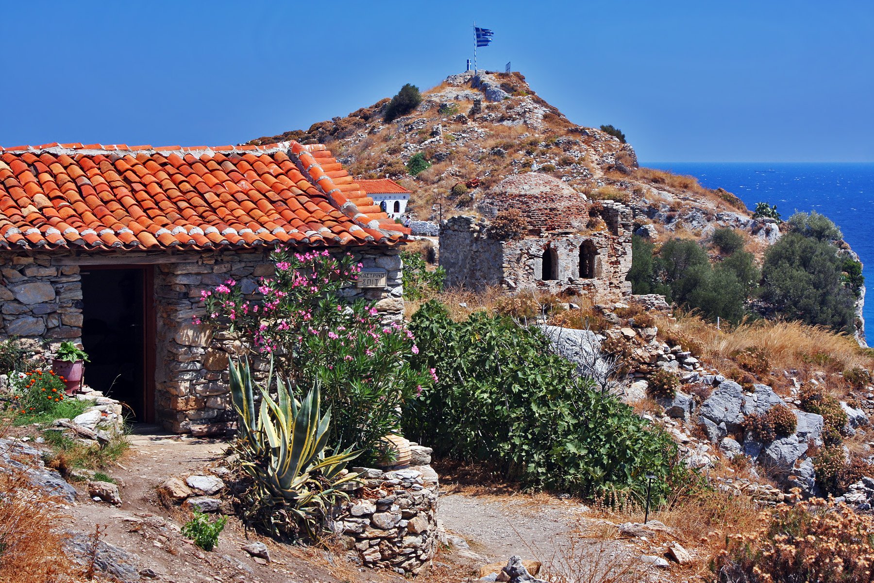 Kastro: Ruins of old Skiathos Photo from Lalaria in Skiathos | Greece.com