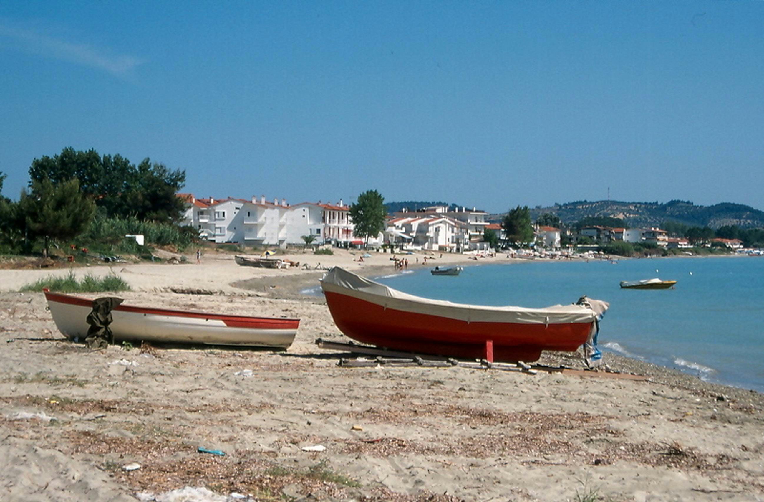 Skala Fourka Beach, juni 1996 Photo from Skala Fourkas in Halkidiki ...