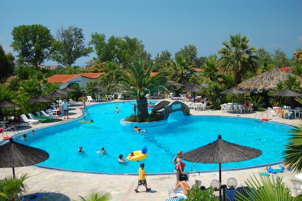Holiday resort Photo from Skala Fourkas in Halkidiki | Greece.com