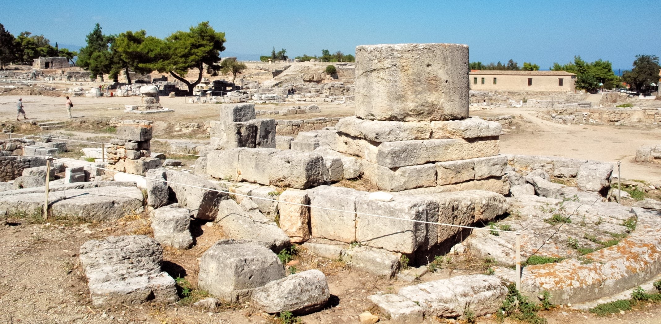 Peloponès - Zona Arqueològica de l´Antiga Corint - Basílica Julia ...